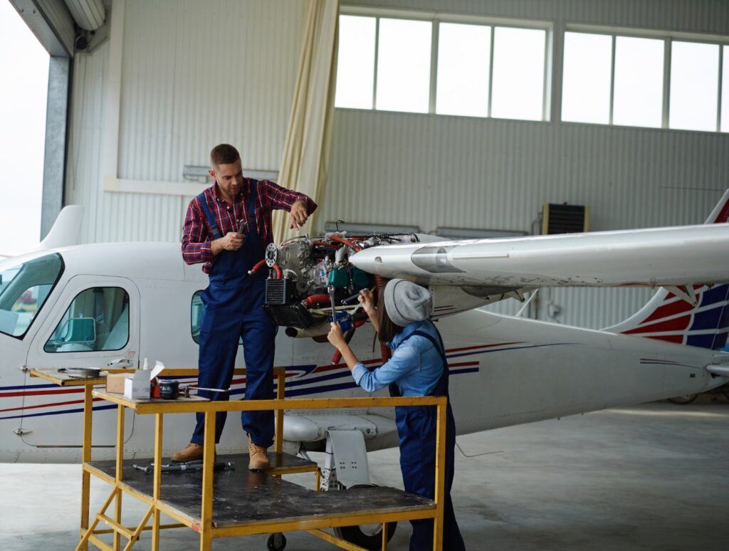Aircraft Mechanic – Standard Tools - Career in Aerospace